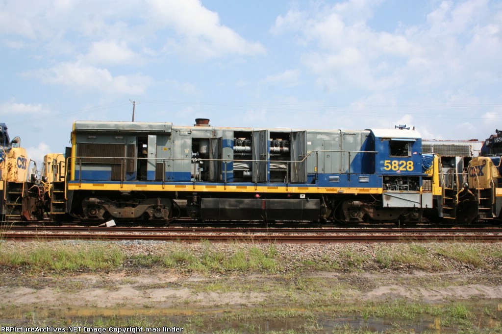 CSX 5828